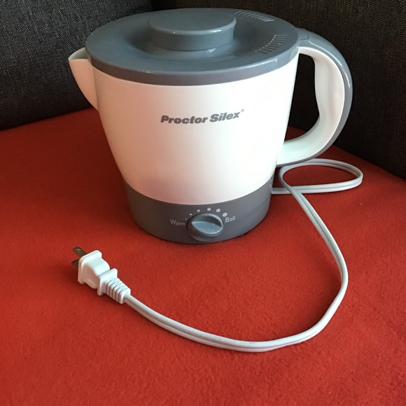 proctor & silex | Kitchen | Proctor Silex Electric Tea Kettle In Good ...